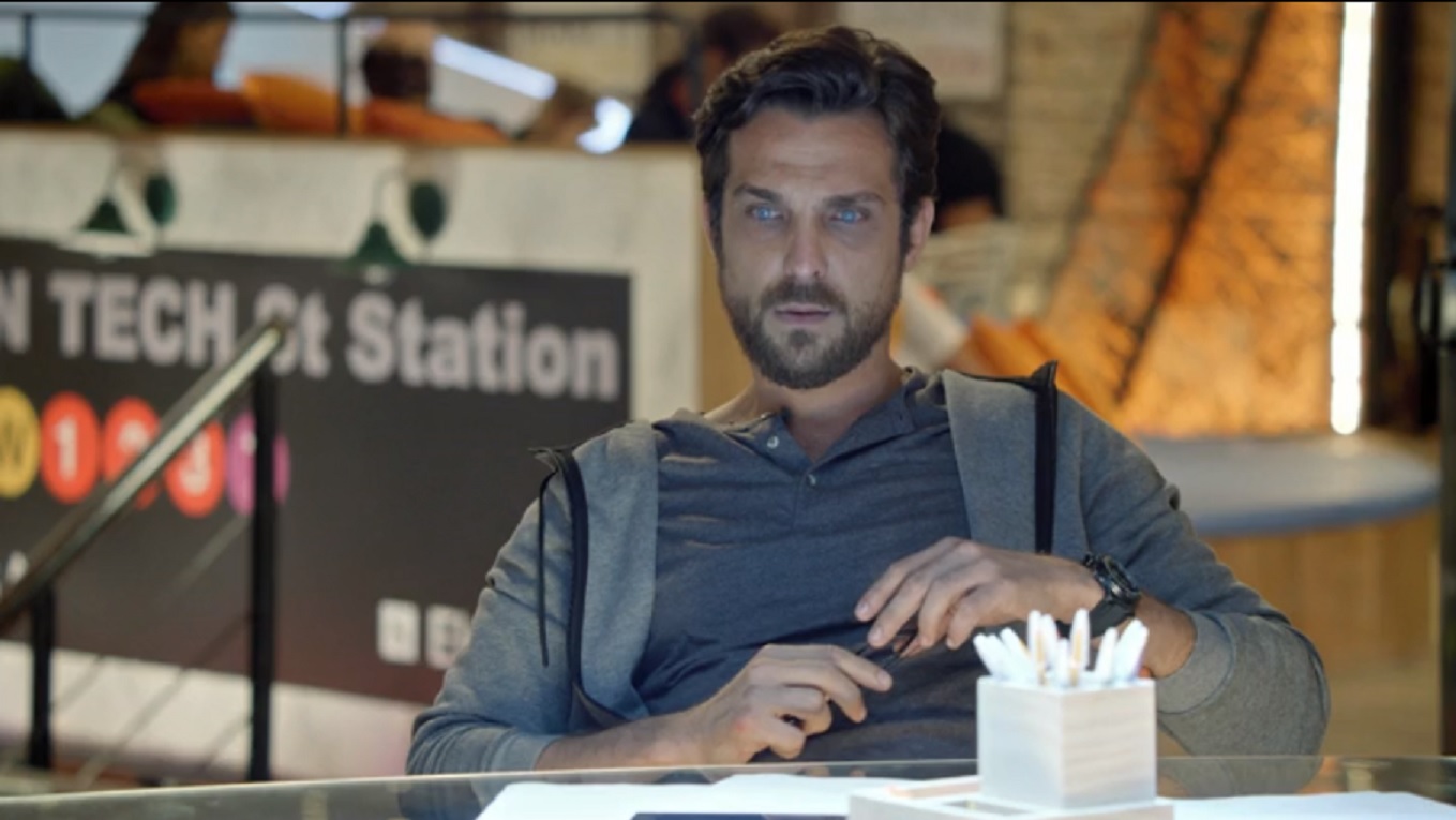 Benjamin desconfia que Zoe possa estar viva