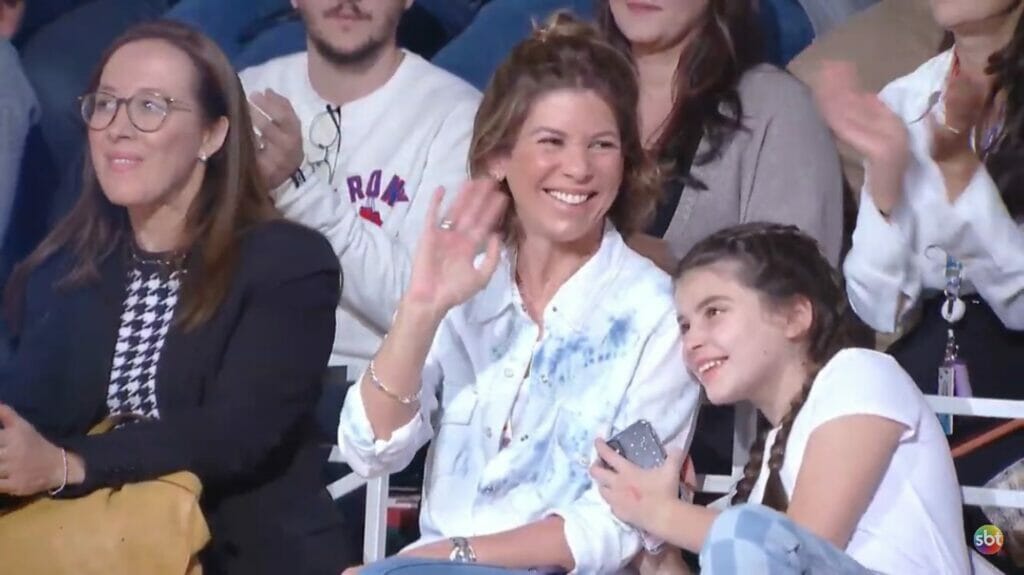 Daniela Beyruti avisa que Silvio Santos está em plena atividade: "Cheio ...